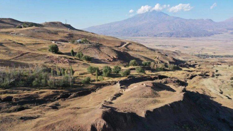 Ancient Map Appears to Point to the Location of Noah’s Ark, Matching ...